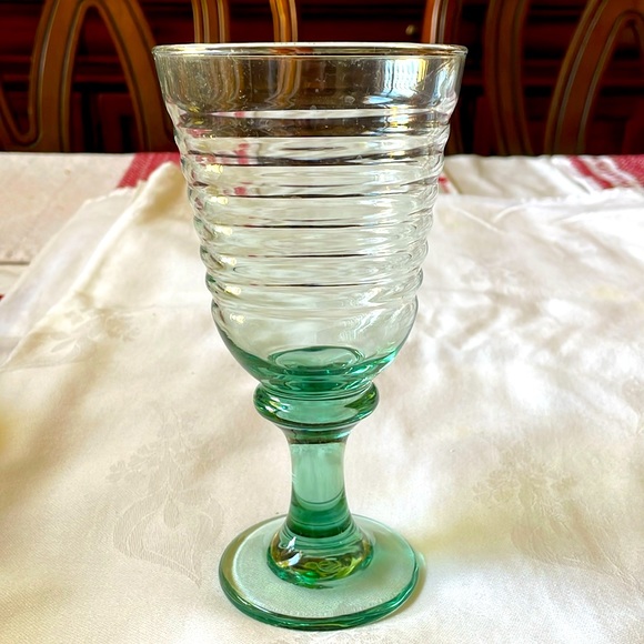 Libbey | Kitchen | Vintage 96s Libbey Sirrus Spanish Green Wine Water ...